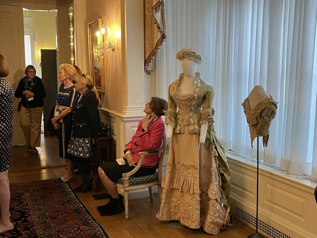 THE COLONIAL DAMES OF AMERICA