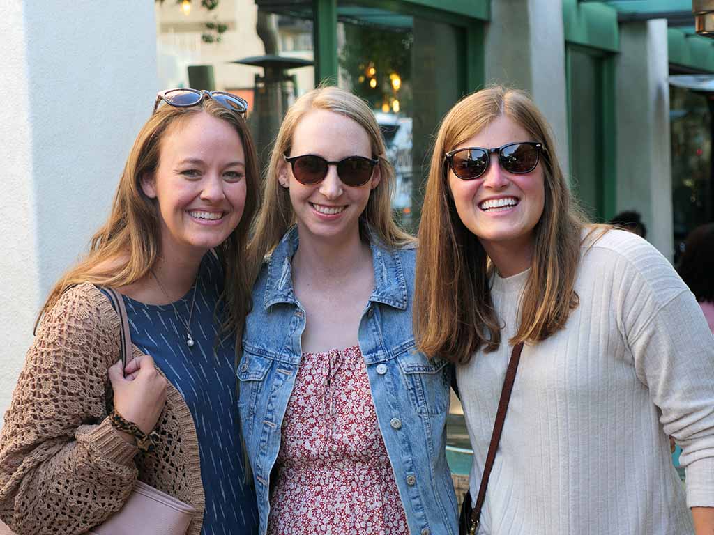 AlphaGraphics - US842