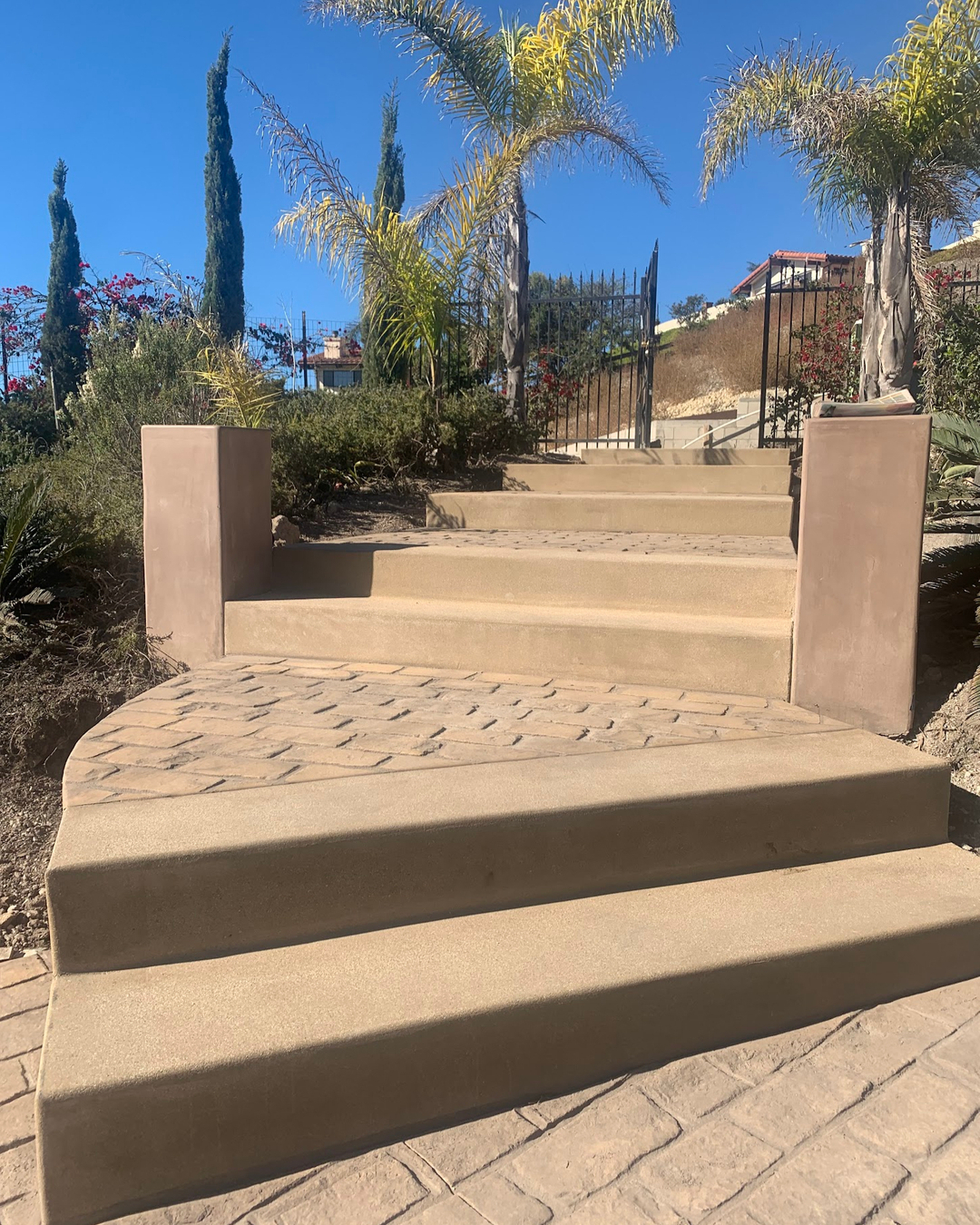 LA CONCRETE WORKS INC