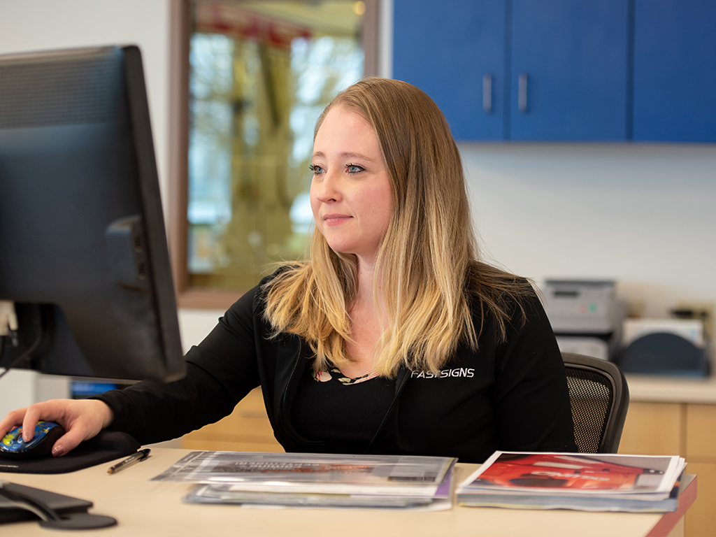 Sign Production Specialist | FASTSIGNS #390101